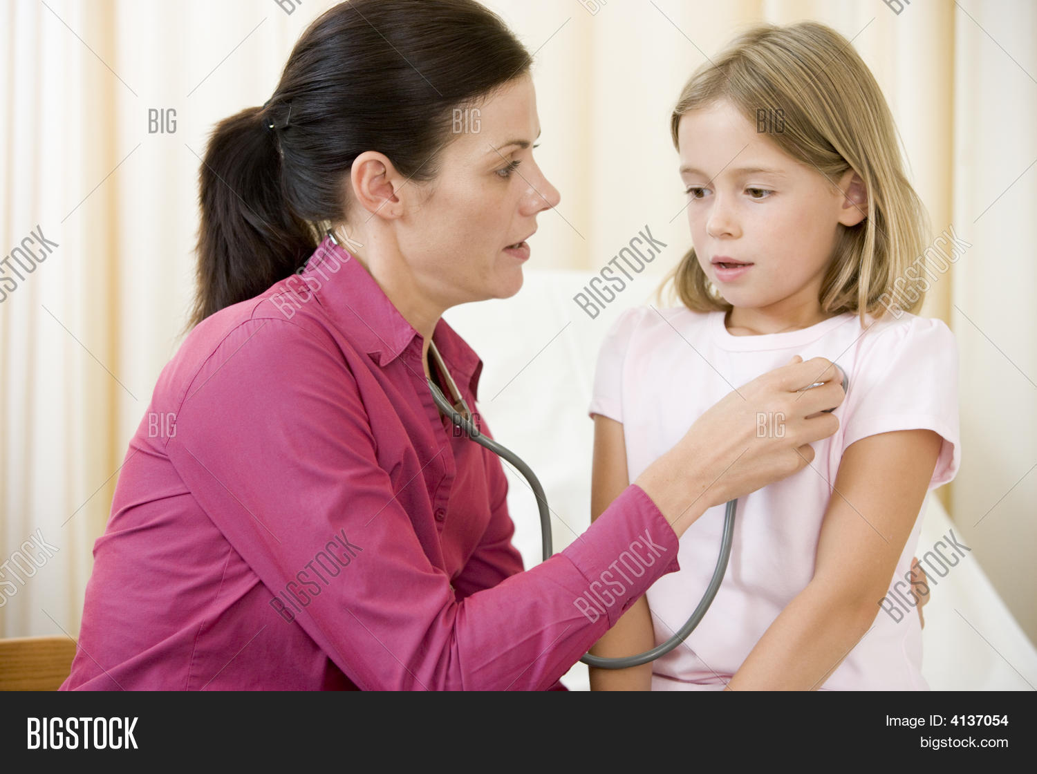 Doctor Giving Checkup Image & Photo (Free Trial) | Bigstock