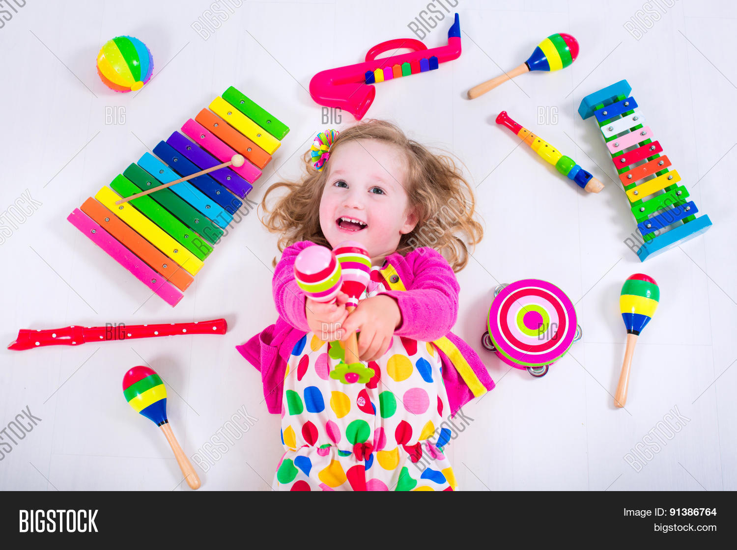 Little Girl Music Image & Photo (Free Trial) | Bigstock