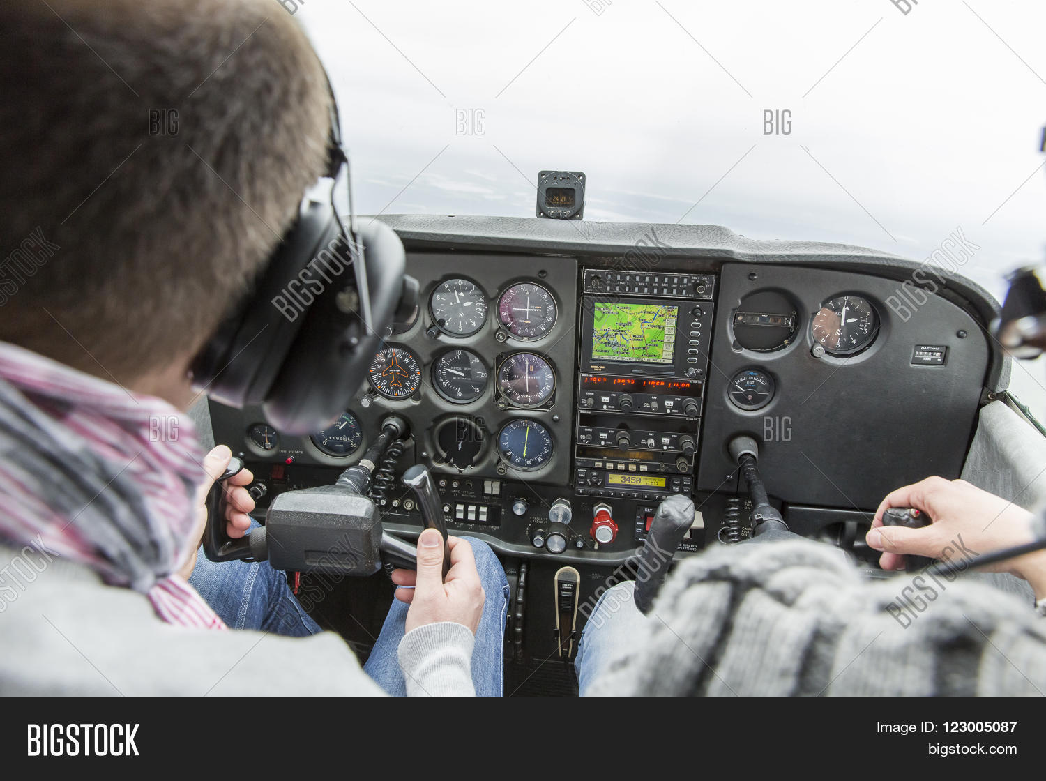 Flying Lesson Aircraft Image & Photo (Free Trial) | Bigstock