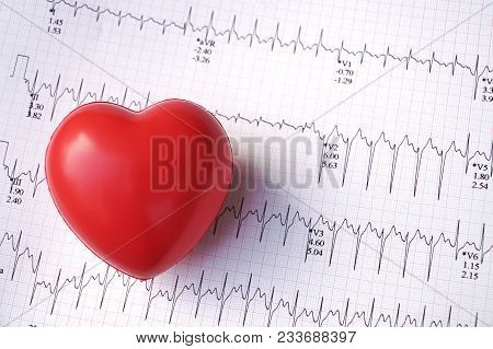 Heart Pulse Graphic Image & Photo (Free Trial) | Bigstock