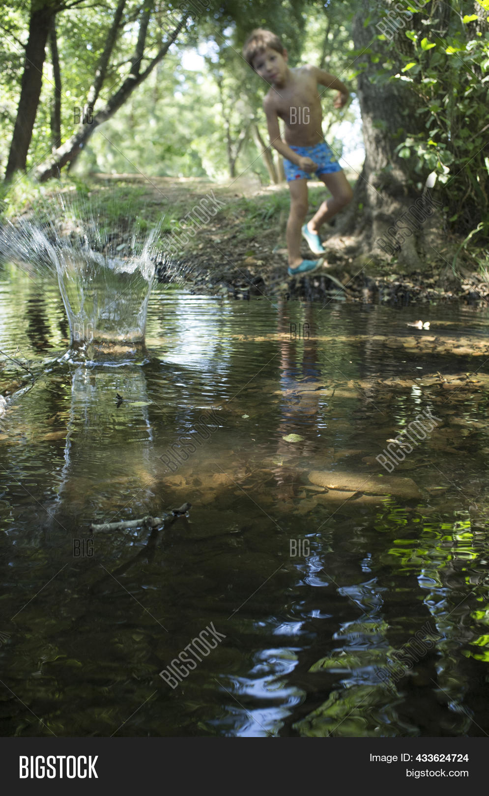 Little Boy Throwing Image & Photo (Free Trial) | Bigstock