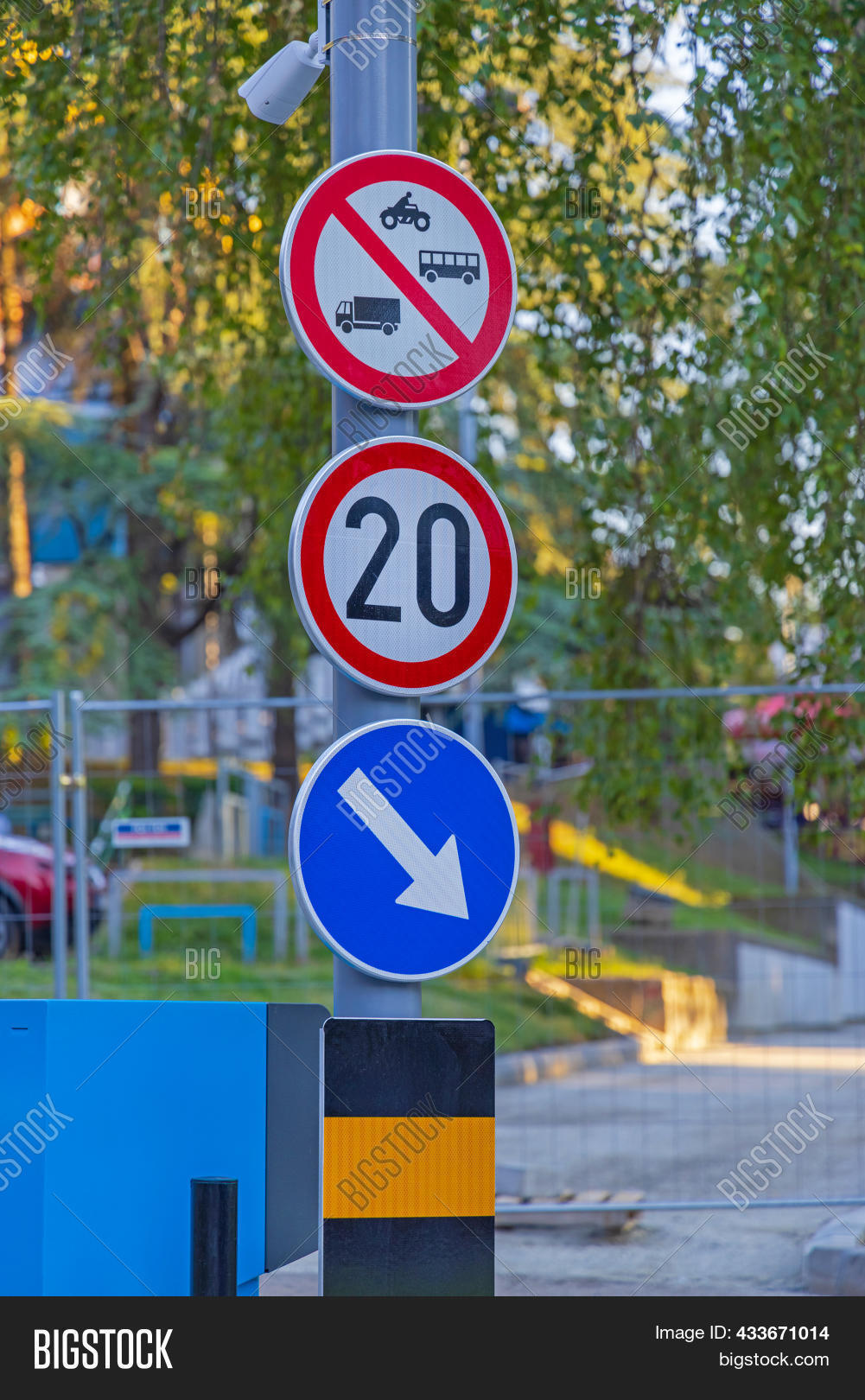 Road Signs Speed Limit Image & Photo (Free Trial) | Bigstock