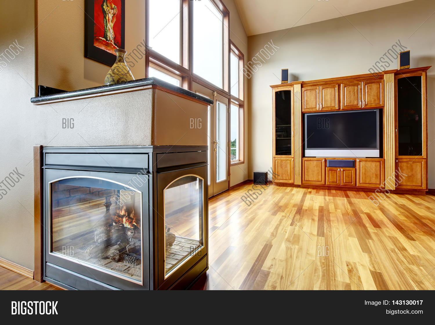 Empty Living Room Image & Photo (Free Trial) | Bigstock