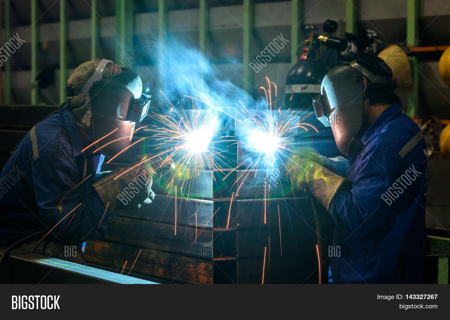 Worker Welding Steel Image & Photo (Free Trial) | Bigstock