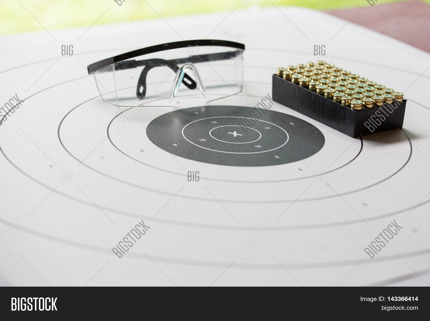 Paper Shooting Target Image & Photo (Free Trial) | Bigstock