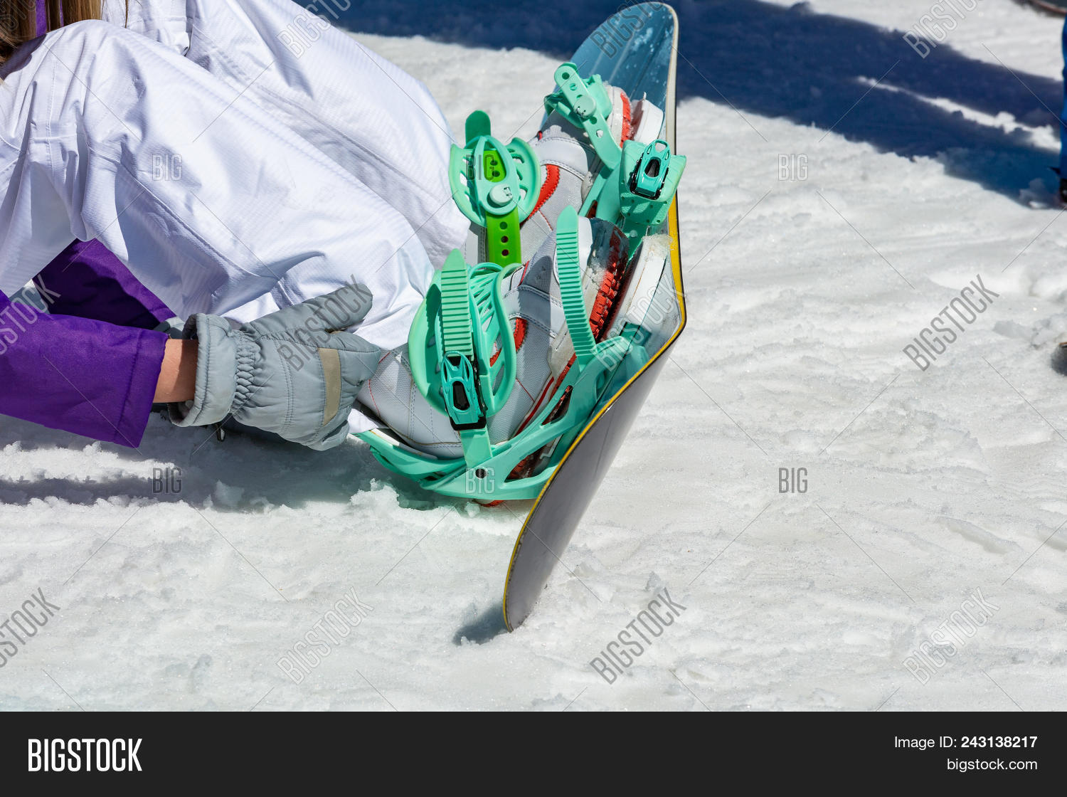 Female Snowboarder Image & Photo (Free Trial) | Bigstock
