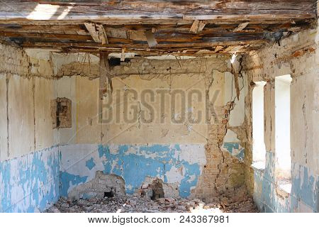 Scary Destroyed Room Image & Photo (Free Trial) | Bigstock