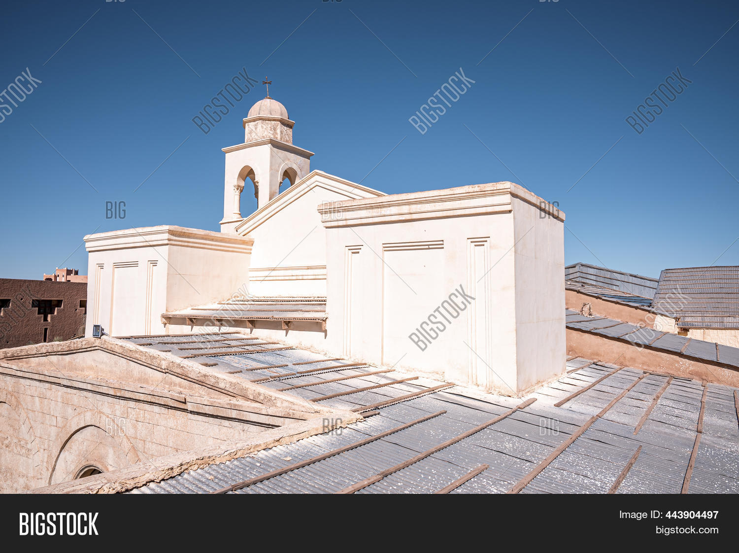 Rooftop Old Building Image & Photo (Free Trial) | Bigstock