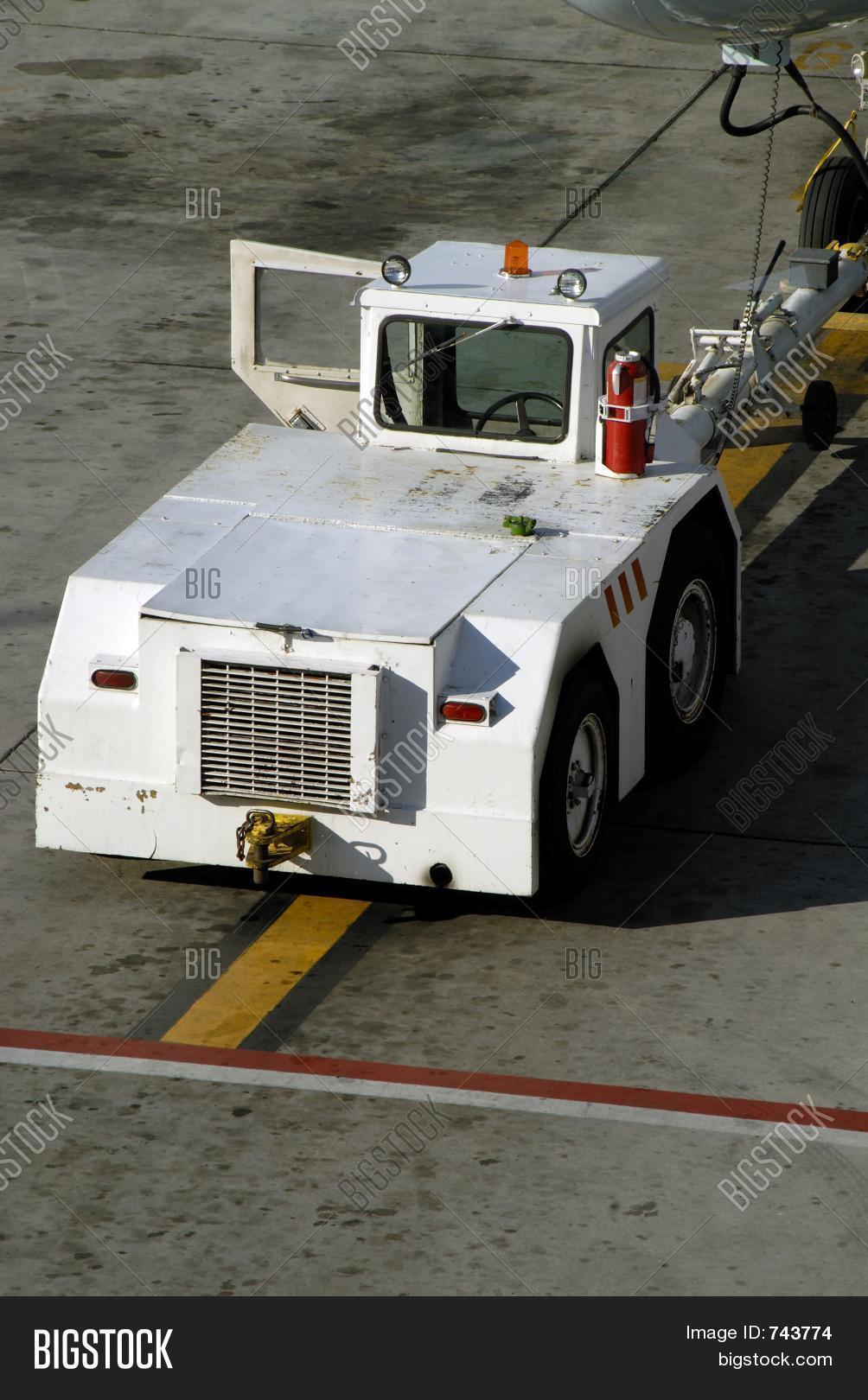 Aircraft Tow Truck Image & Photo (Free Trial) | Bigstock