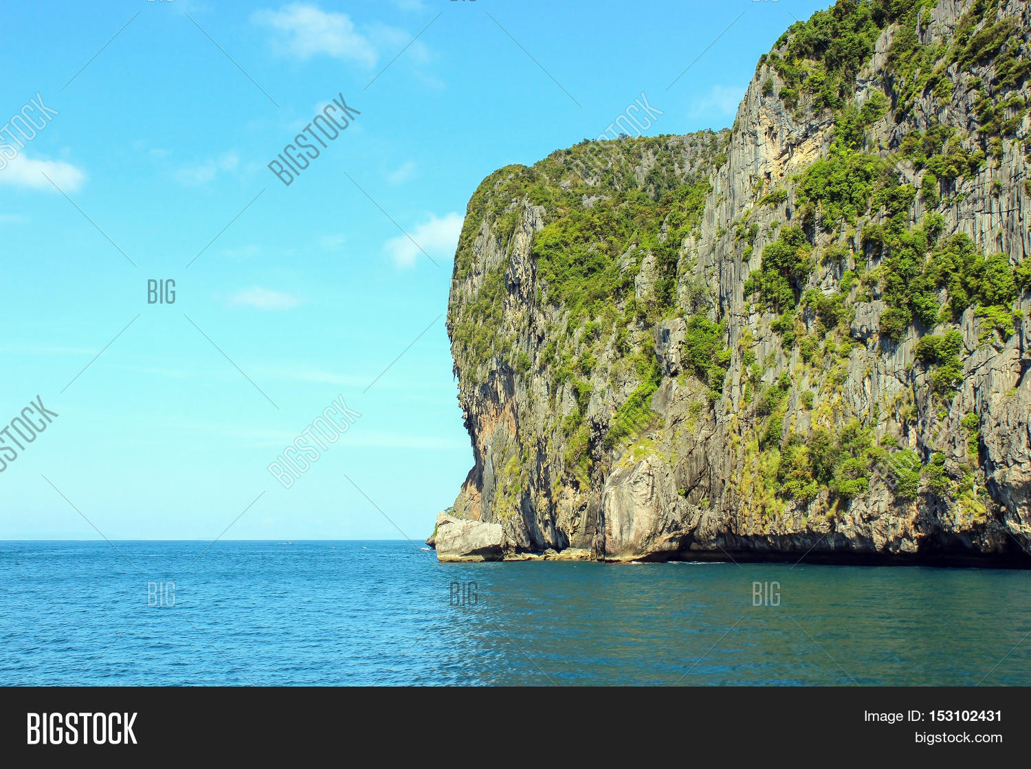 Loh Samah Bay Phi Phi Image & Photo (Free Trial) | Bigstock