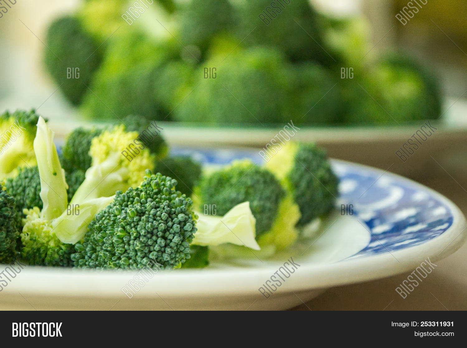 Fresh Juicy Broccoli Image & Photo (Free Trial) | Bigstock