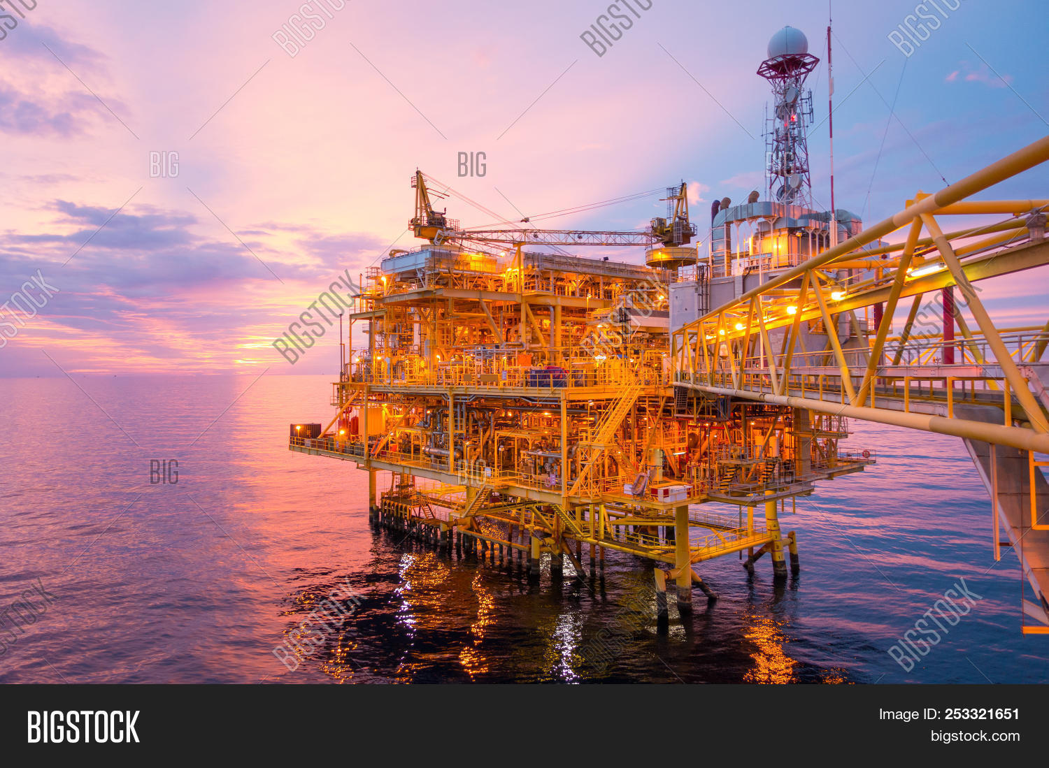 Offshore Construction Image & Photo (Free Trial) | Bigstock