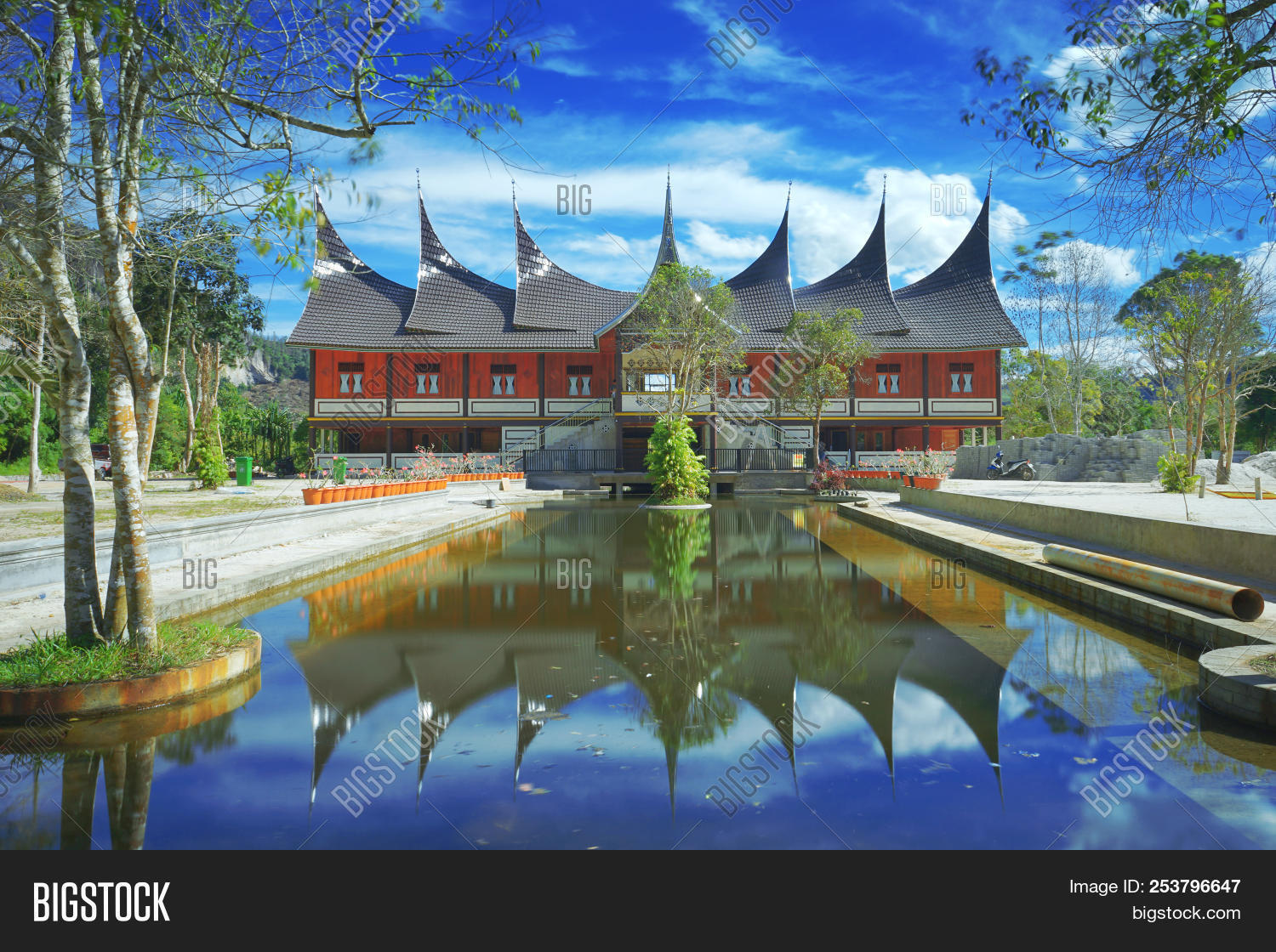 Gadang House Image & Photo (Free Trial) | Bigstock
