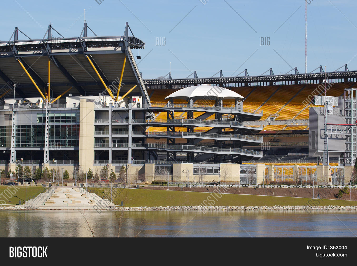 Pittsburgh Football Image & Photo (Free Trial) | Bigstock