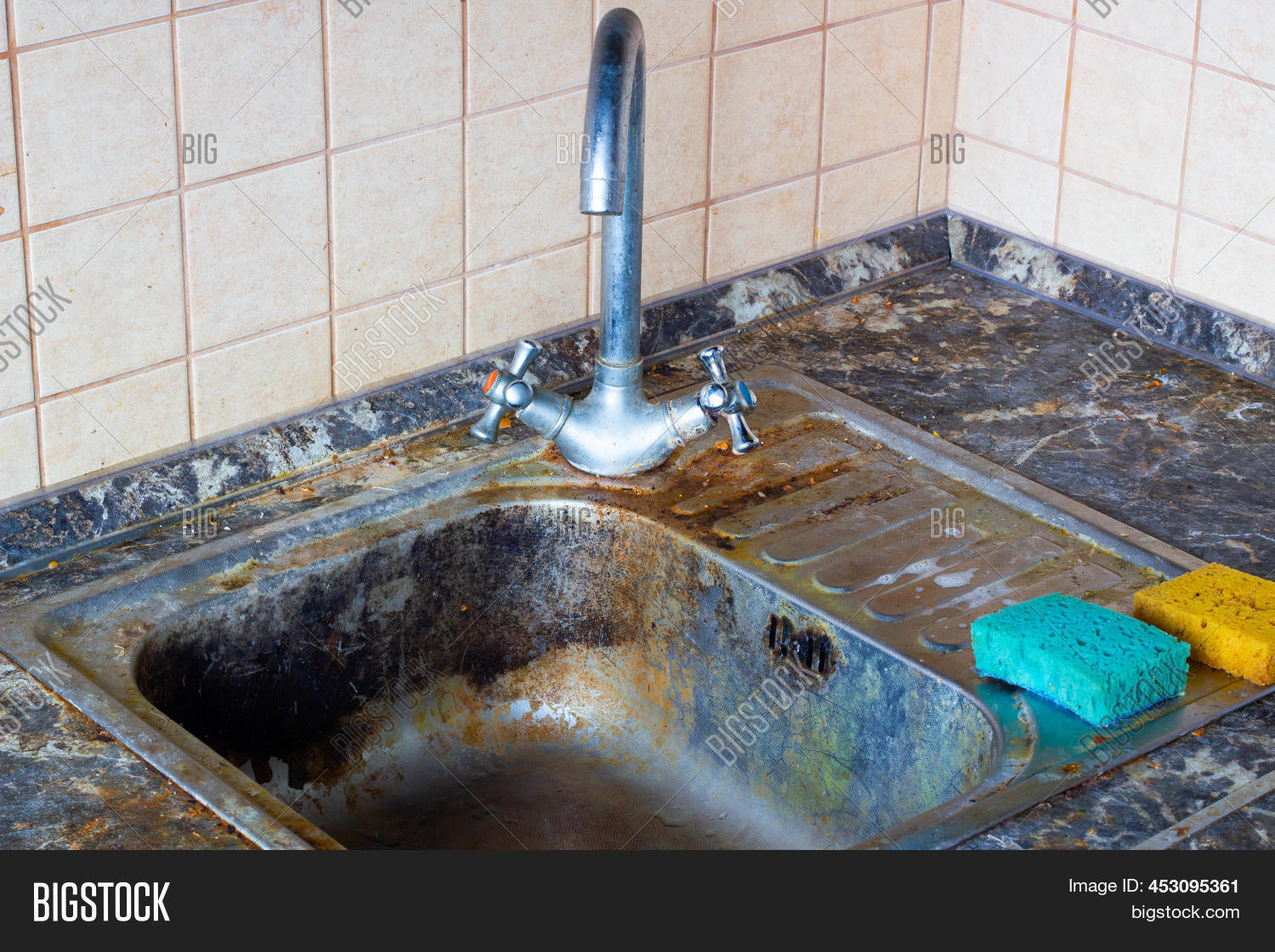 Very Dirty Kitchen Image & Photo (Free Trial) | Bigstock
