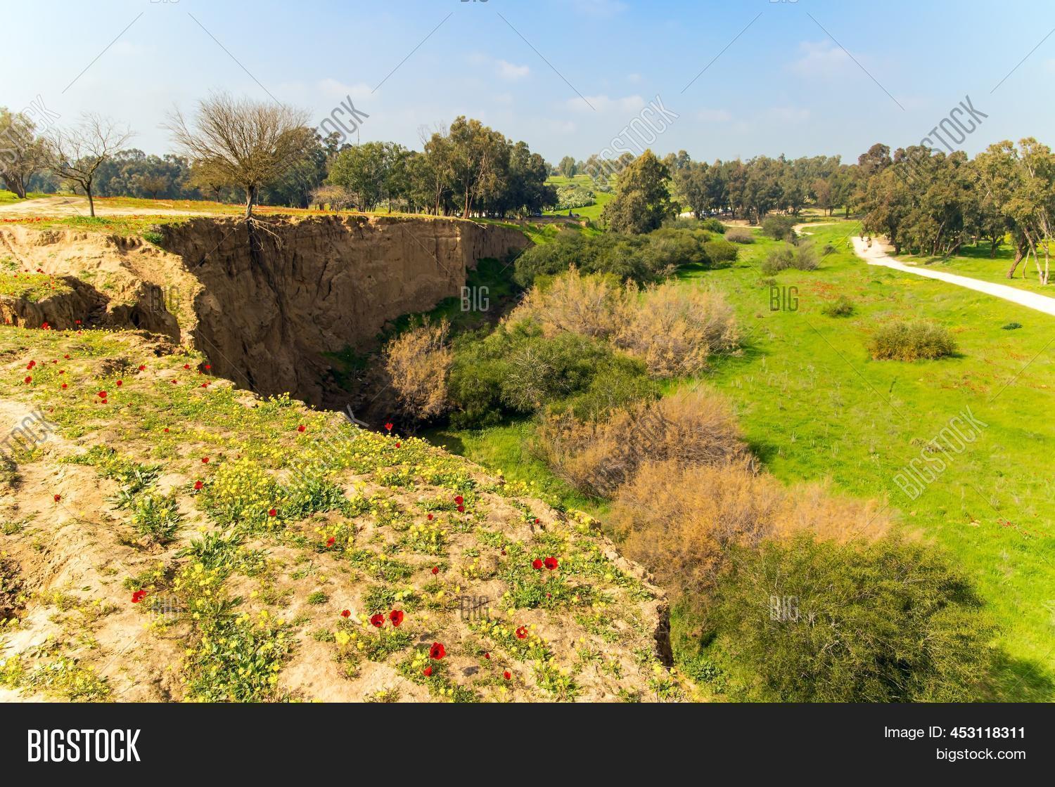 Kibbutz Beeri South Image & Photo (Free Trial) | Bigstock