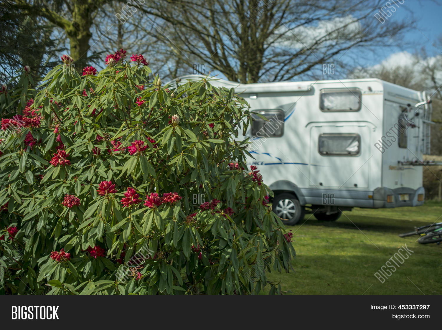 White Caravan Trailer Image & Photo (Free Trial) | Bigstock