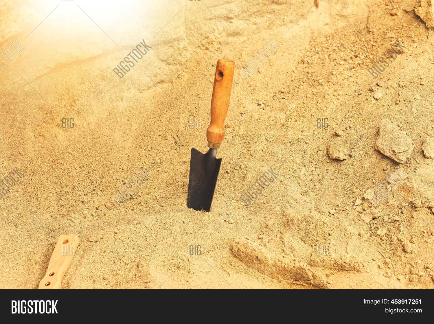Shovel Sand.skeleton Image & Photo (Free Trial) | Bigstock