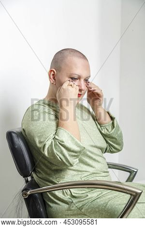 Jewish Hasidic Woman Image & Photo (Free Trial) | Bigstock