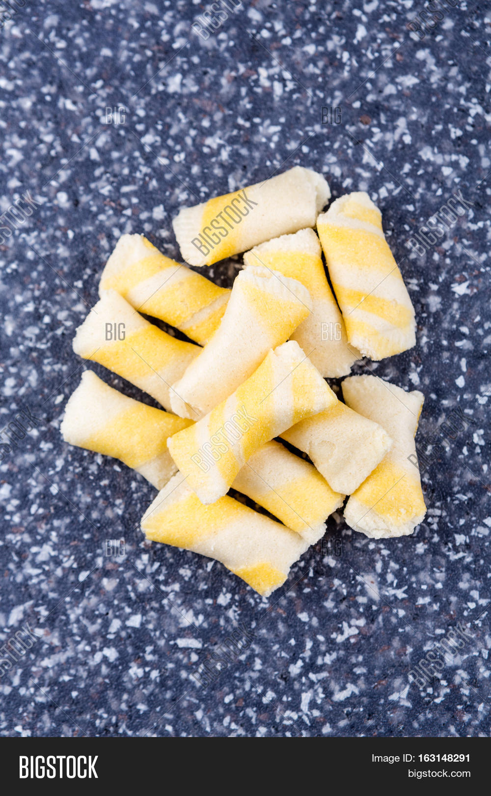 Lemon Flavored Wafer Image & Photo (Free Trial) | Bigstock