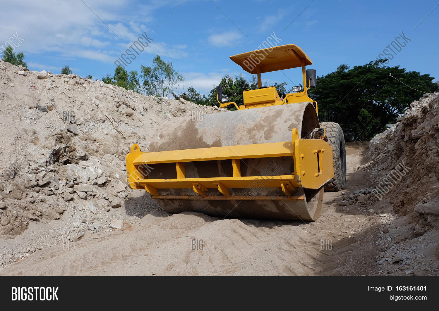 Soil Compaction Work Image & Photo (Free Trial) | Bigstock