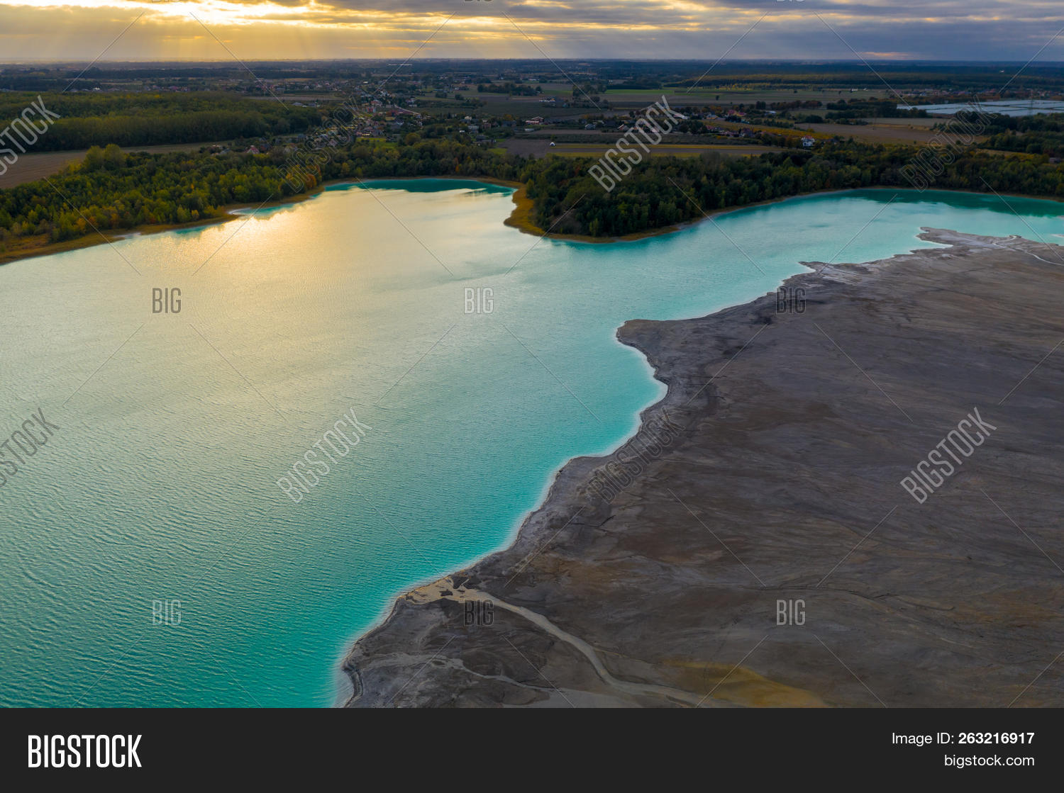 Turquoise Water Lake Image & Photo (Free Trial) | Bigstock