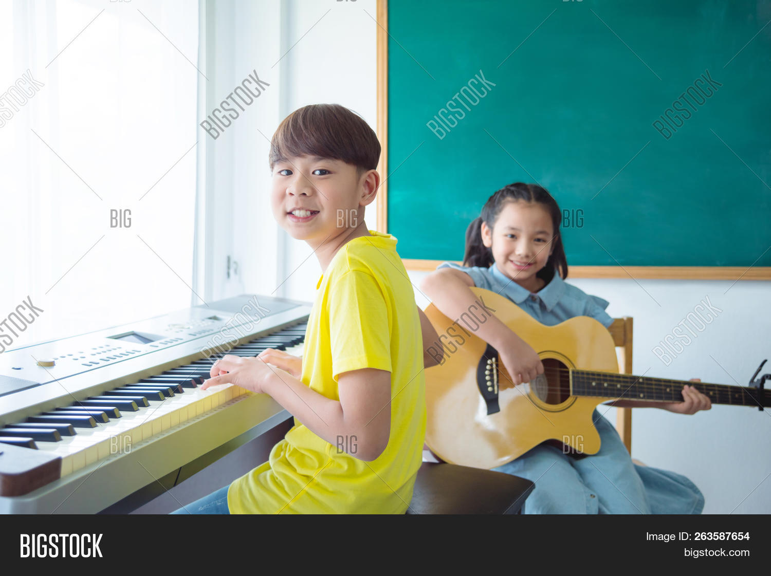 Happy Asian Kids Image & Photo (Free Trial) | Bigstock