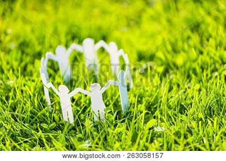Group Paper People Image & Photo (Free Trial) | Bigstock