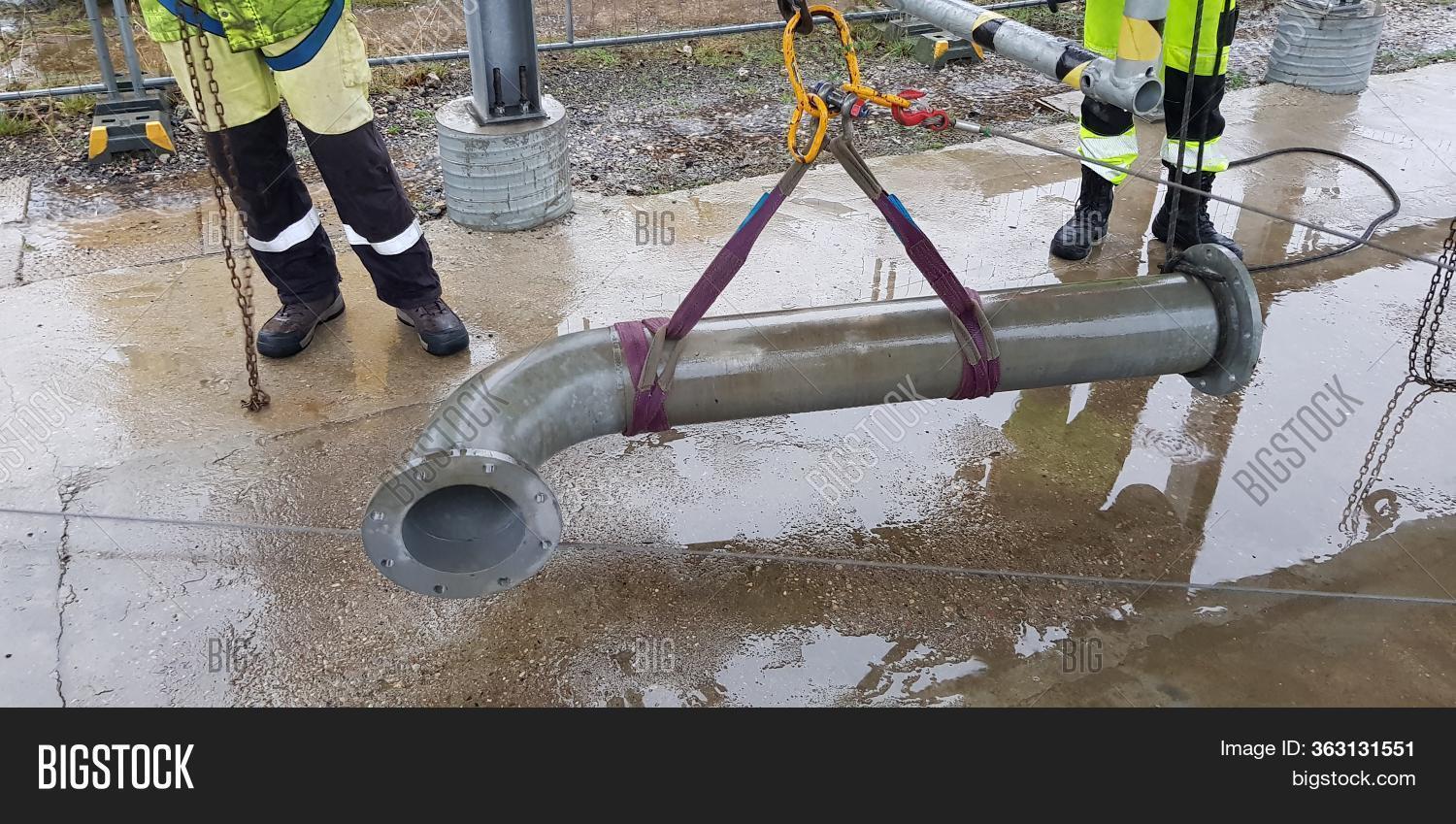 Riggers Move Pipe Image & Photo (Free Trial) | Bigstock
