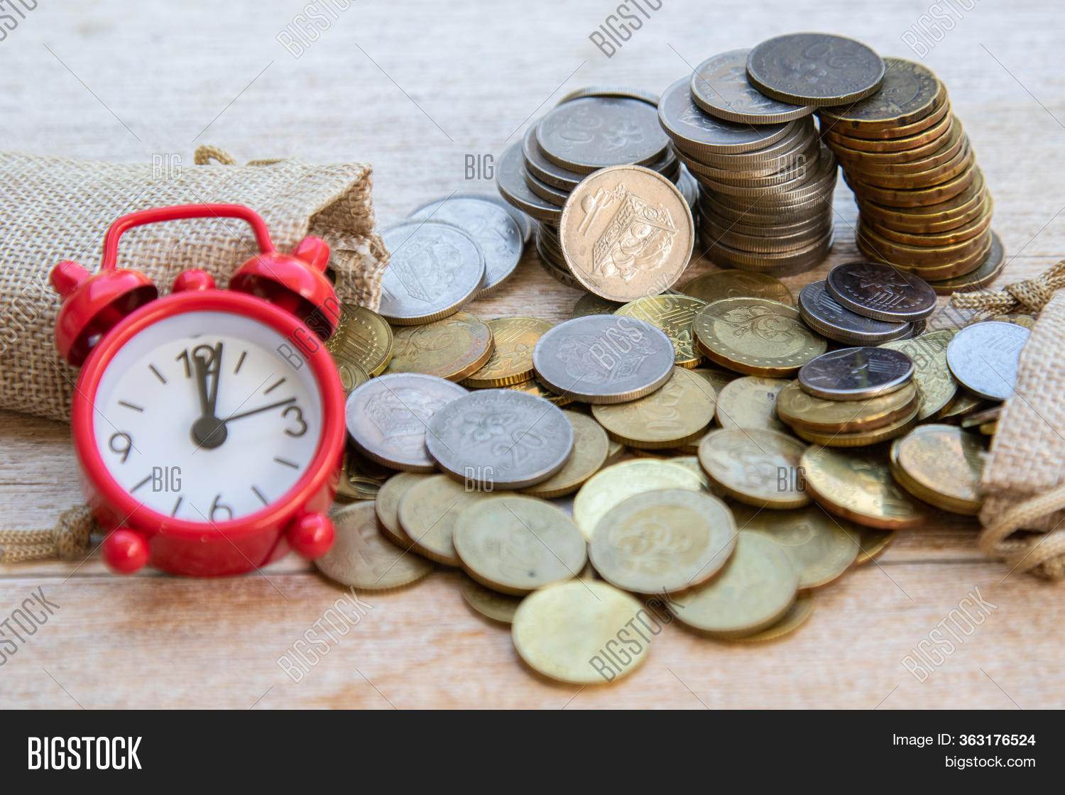 Man Hand Coin Sack Bag Image & Photo (Free Trial) | Bigstock