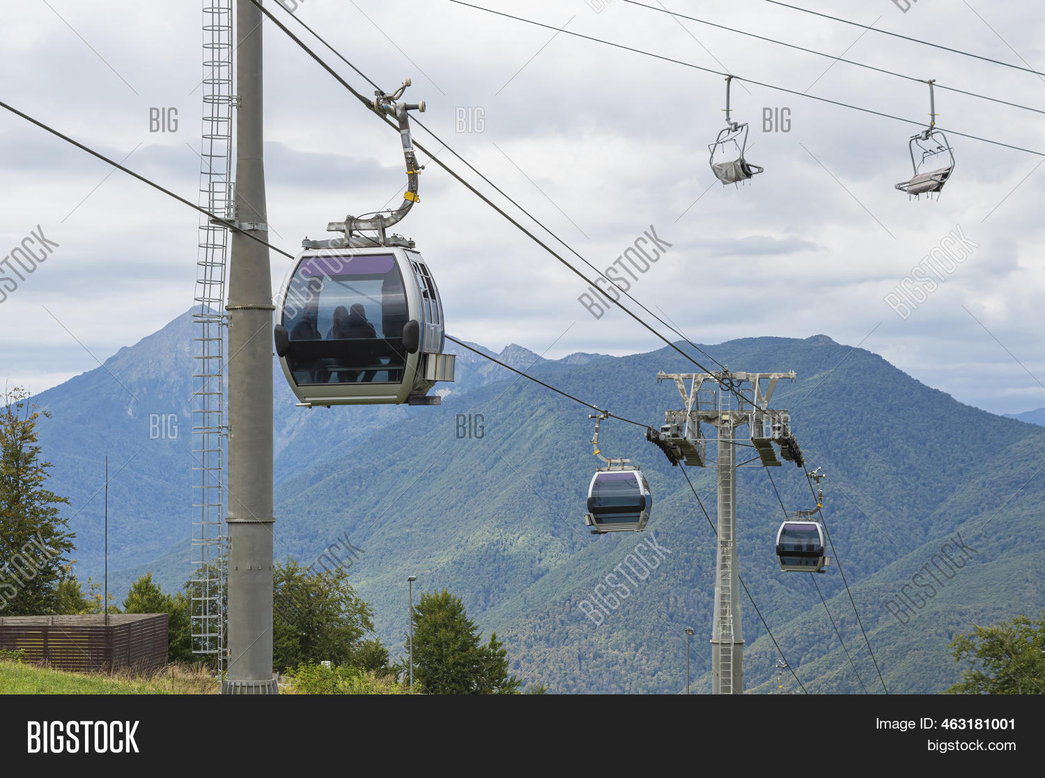 Lifts Mountain Cable Image & Photo (Free Trial) | Bigstock