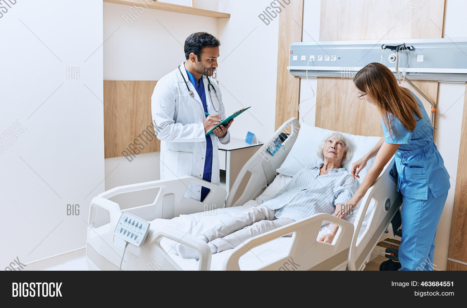 Bedside Consultation Image & Photo (Free Trial) | Bigstock