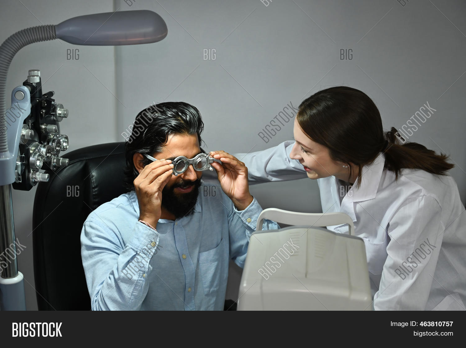Female Ophthalmologist Image & Photo (Free Trial) | Bigstock