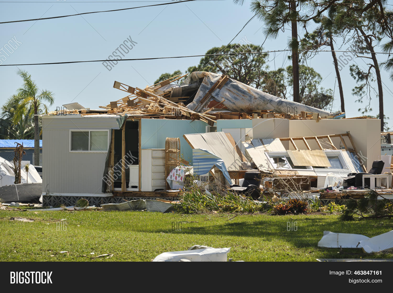 Severely Damaged House Image & Photo (Free Trial) | Bigstock