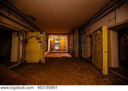 Bunker Hosting Nuclear Image & Photo (Free Trial) | Bigstock