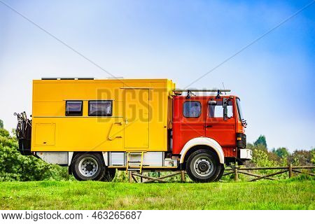 Off Road Camper 4x4, Image & Photo (Free Trial) | Bigstock