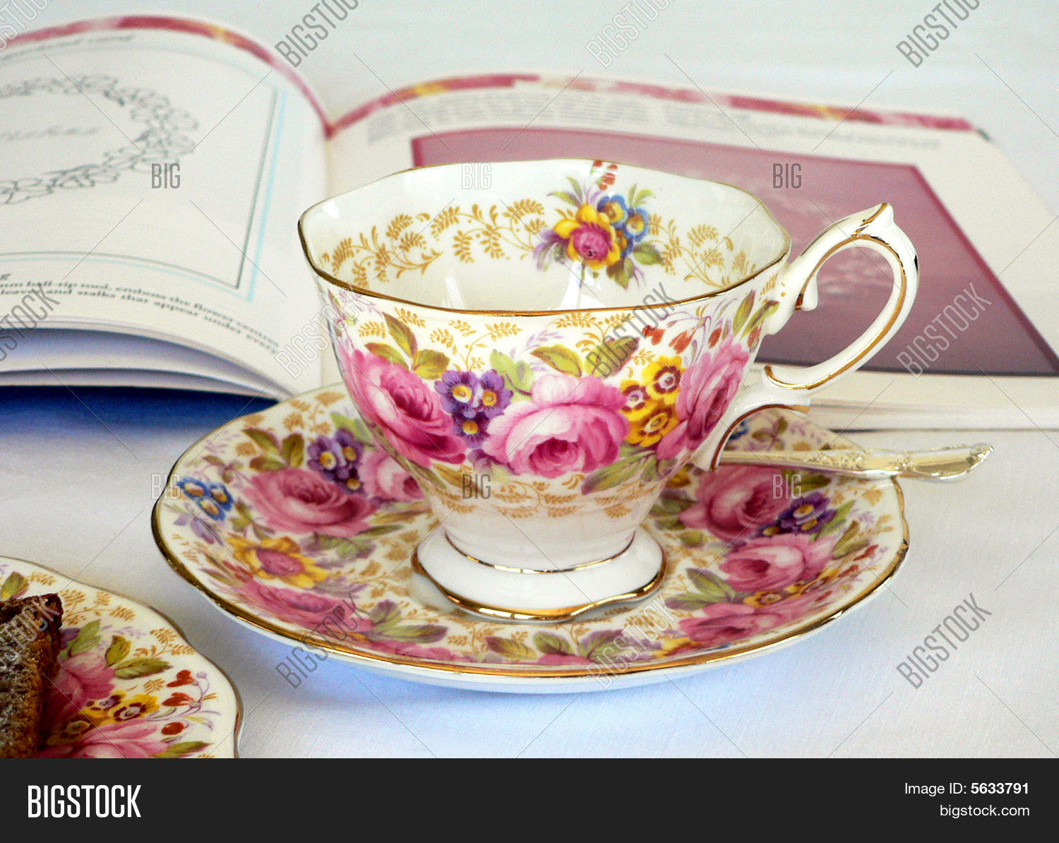 Pink Flowered Teacup Image & Photo (Free Trial) | Bigstock