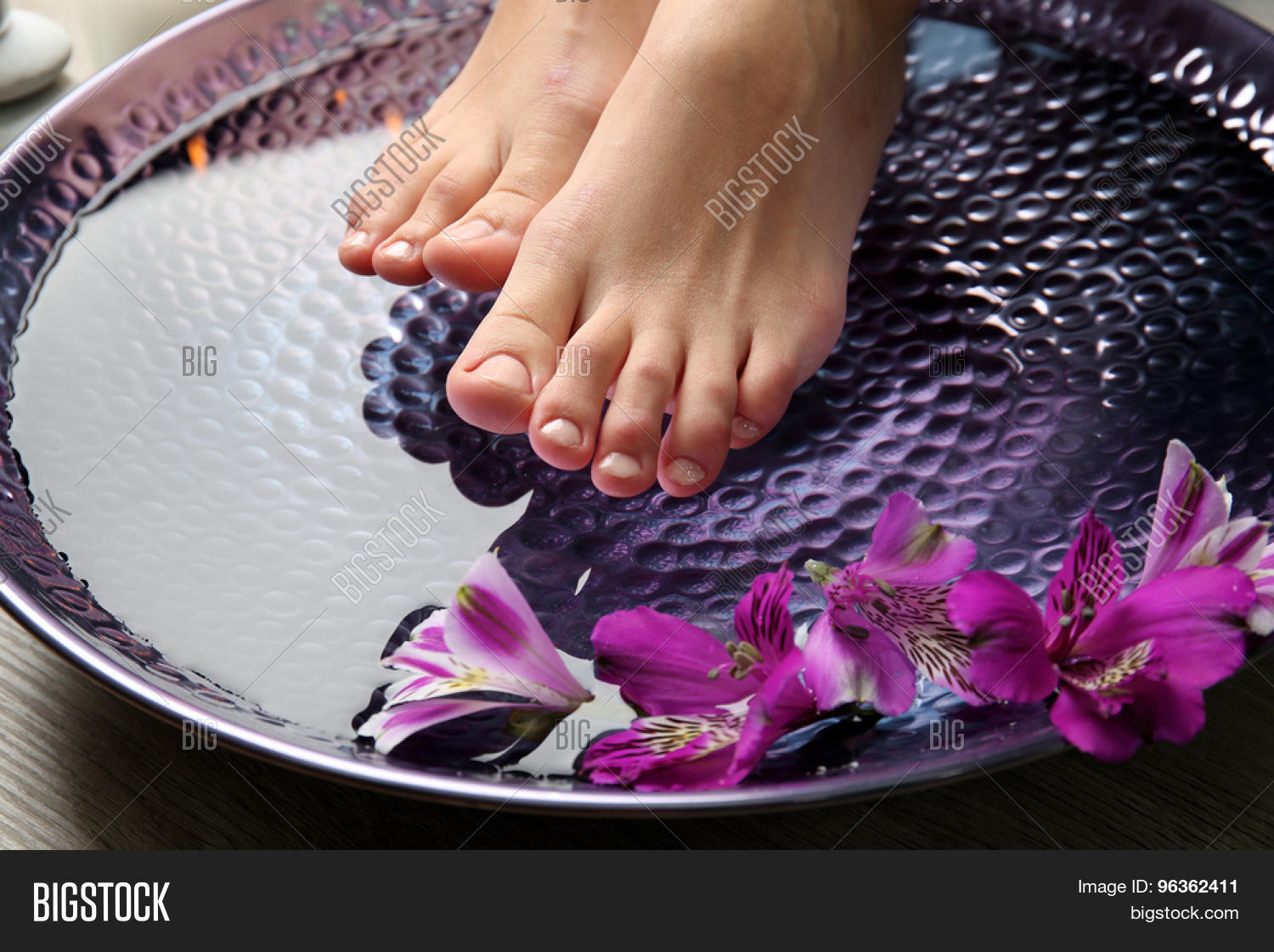 Female Feet Spa Image & Photo (Free Trial) | Bigstock