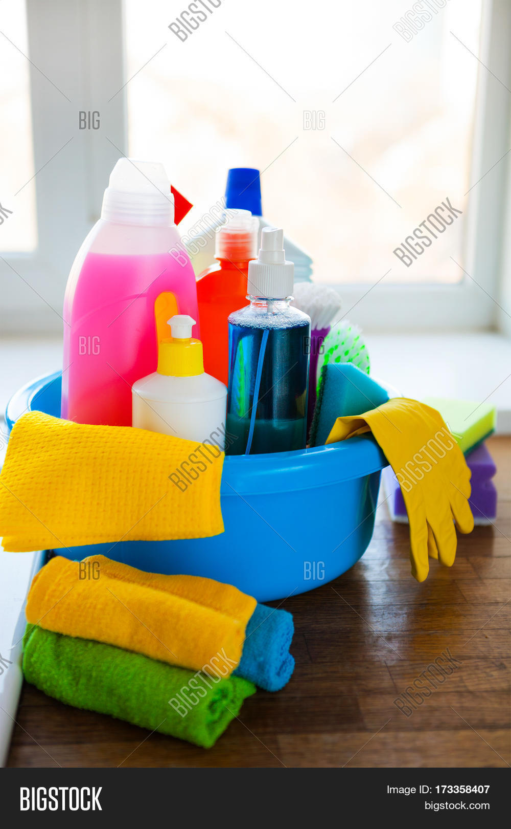 Basket Cleaning Items Image & Photo (Free Trial) | Bigstock