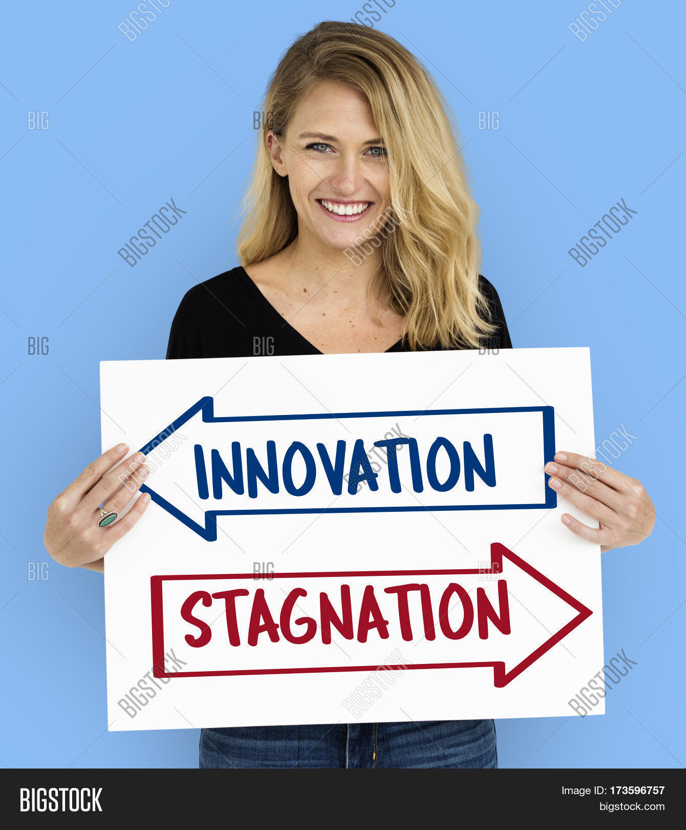 Arrows Opposite Choice Image & Photo (Free Trial) | Bigstock