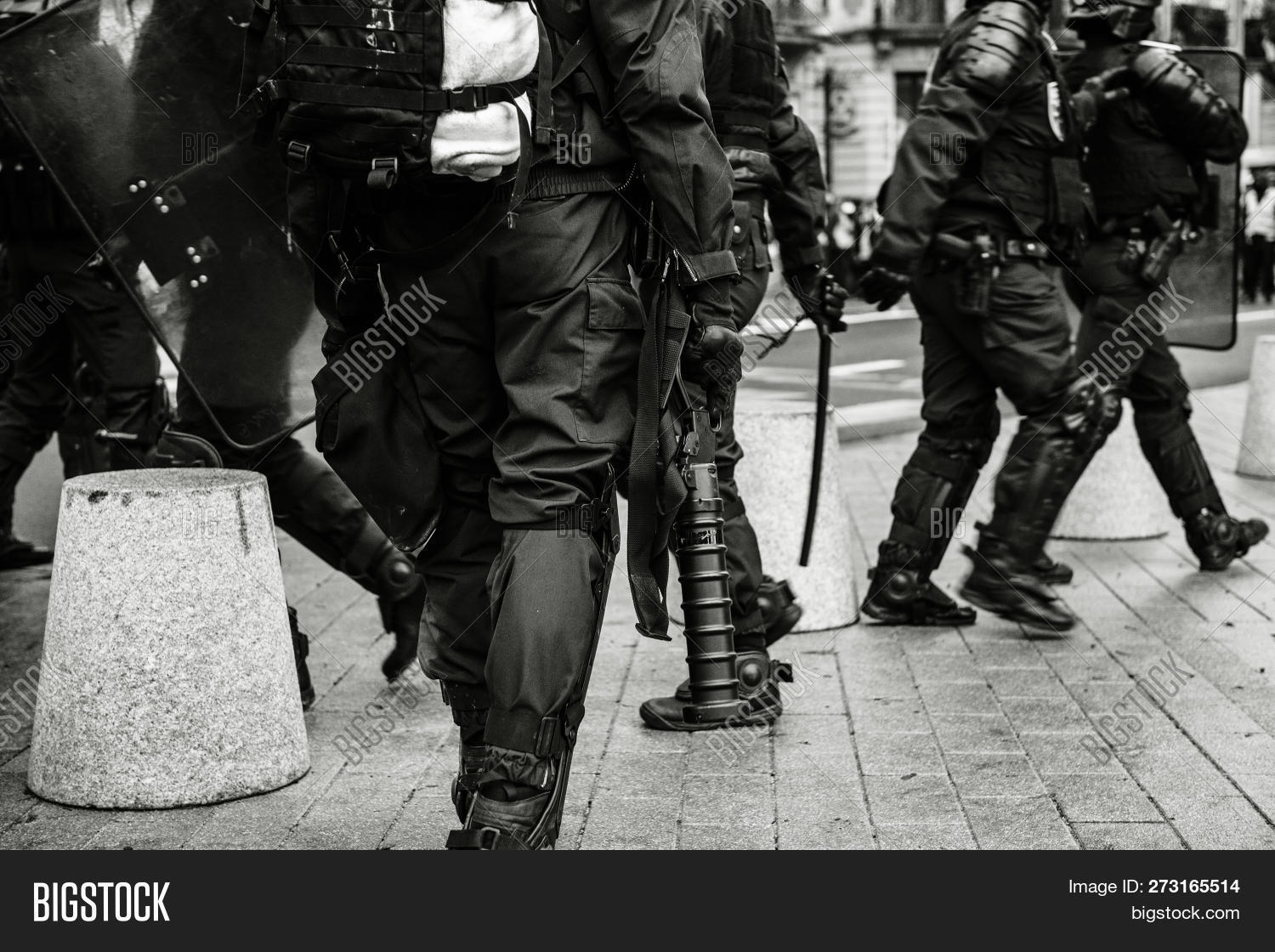 Rear View Police Image & Photo (Free Trial) | Bigstock