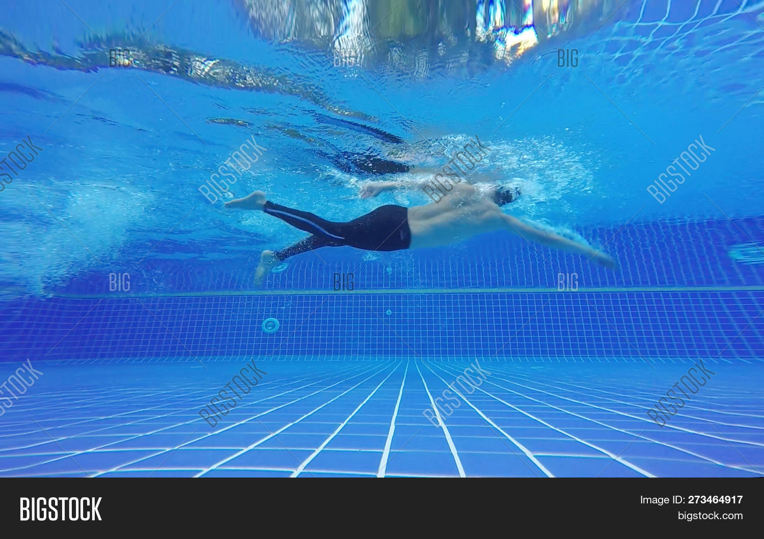 Underwater Shot Fit Image & Photo (Free Trial) | Bigstock