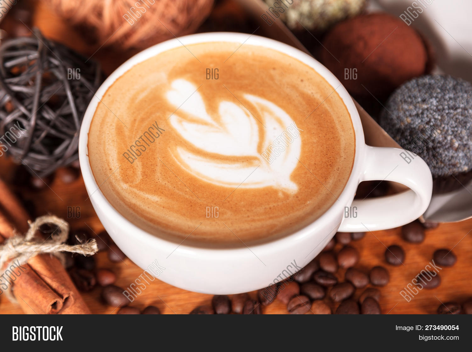 Close- Cup Latte Image & Photo (Free Trial) | Bigstock