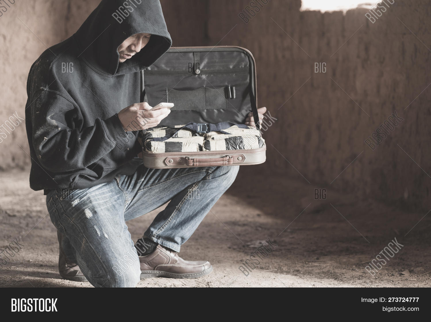 Drug Dealers Use Phone Image & Photo (Free Trial) | Bigstock