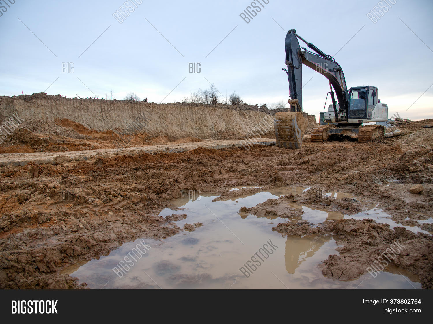 Excavator Working Image & Photo (Free Trial) | Bigstock
