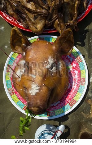 Big Cooked Pig Head On Image & Photo (Free Trial) | Bigstock