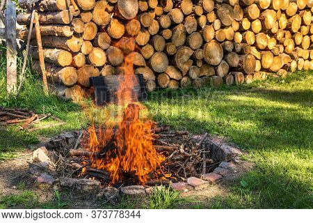 Outdoor Campfire Near Image & Photo (Free Trial) | Bigstock