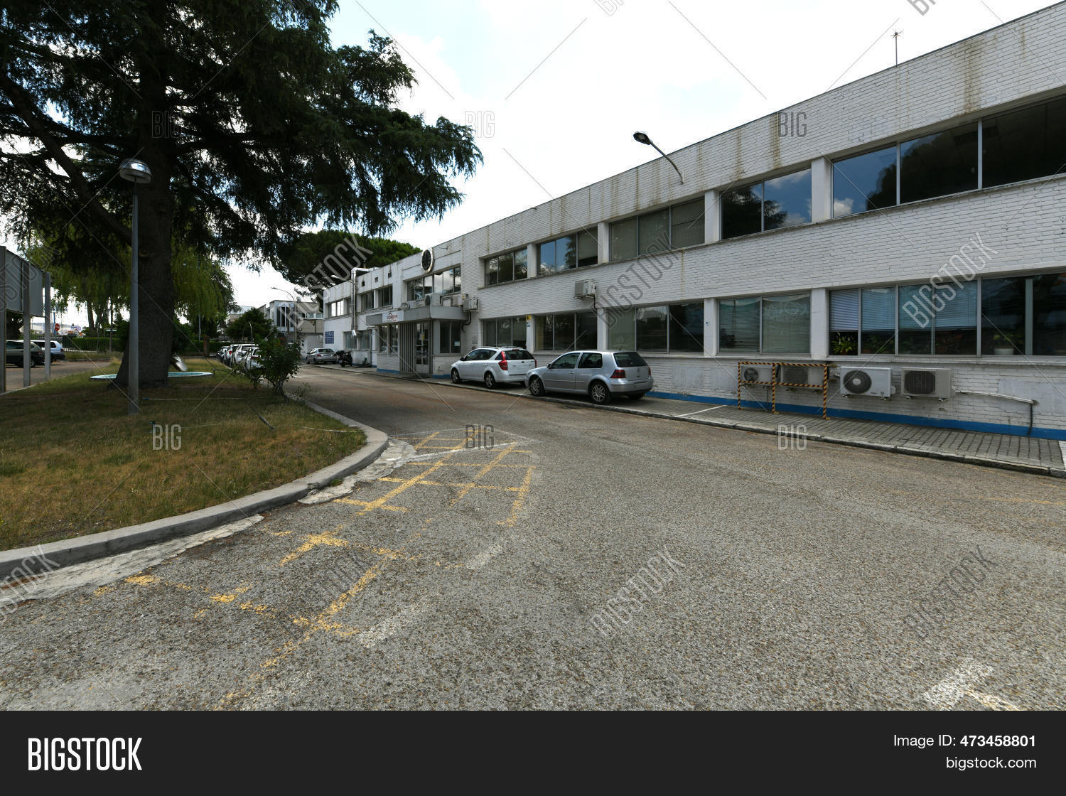 Facades Office Parking Image & Photo (Free Trial) | Bigstock