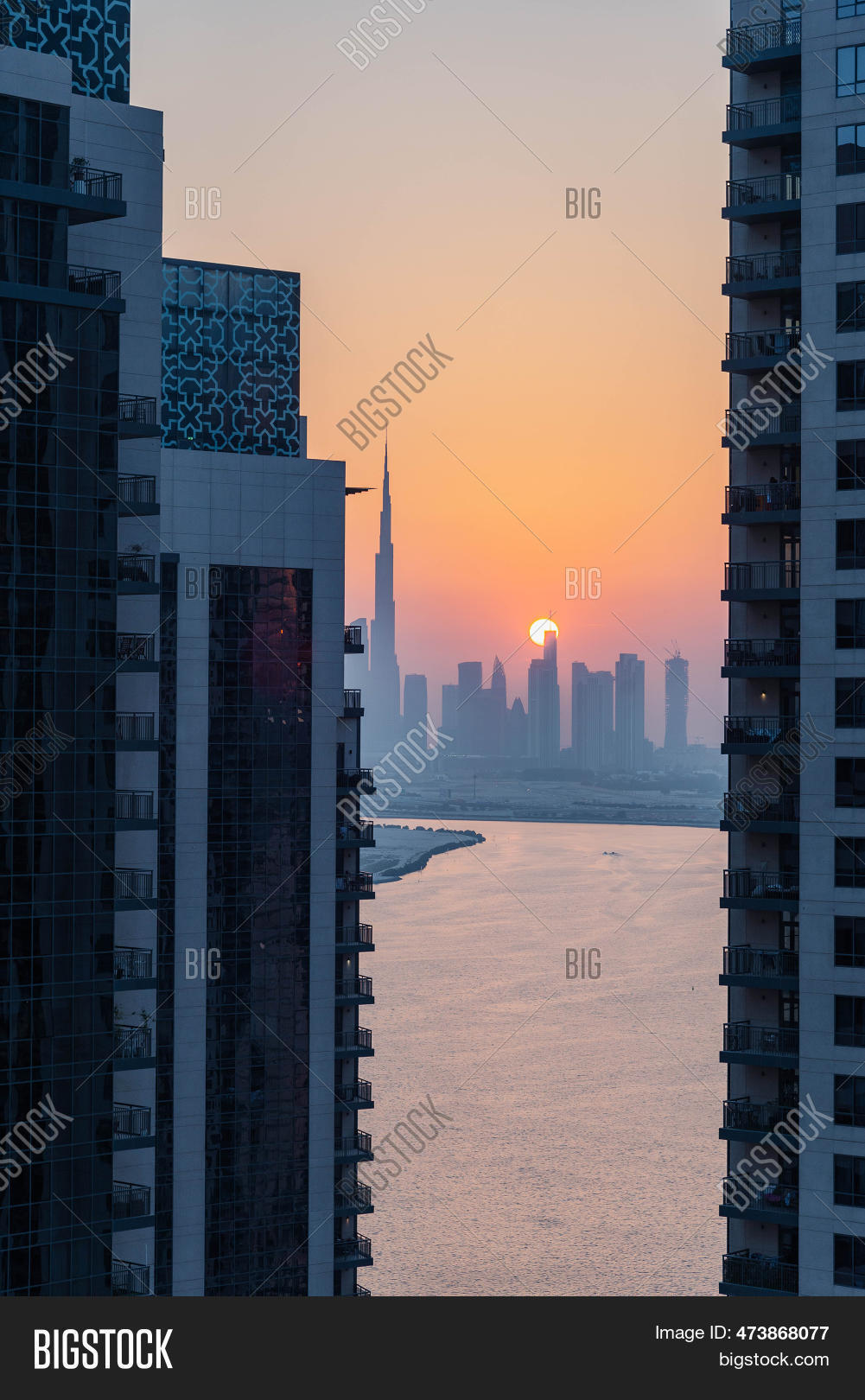 High View Dubai Image & Photo (Free Trial) | Bigstock
