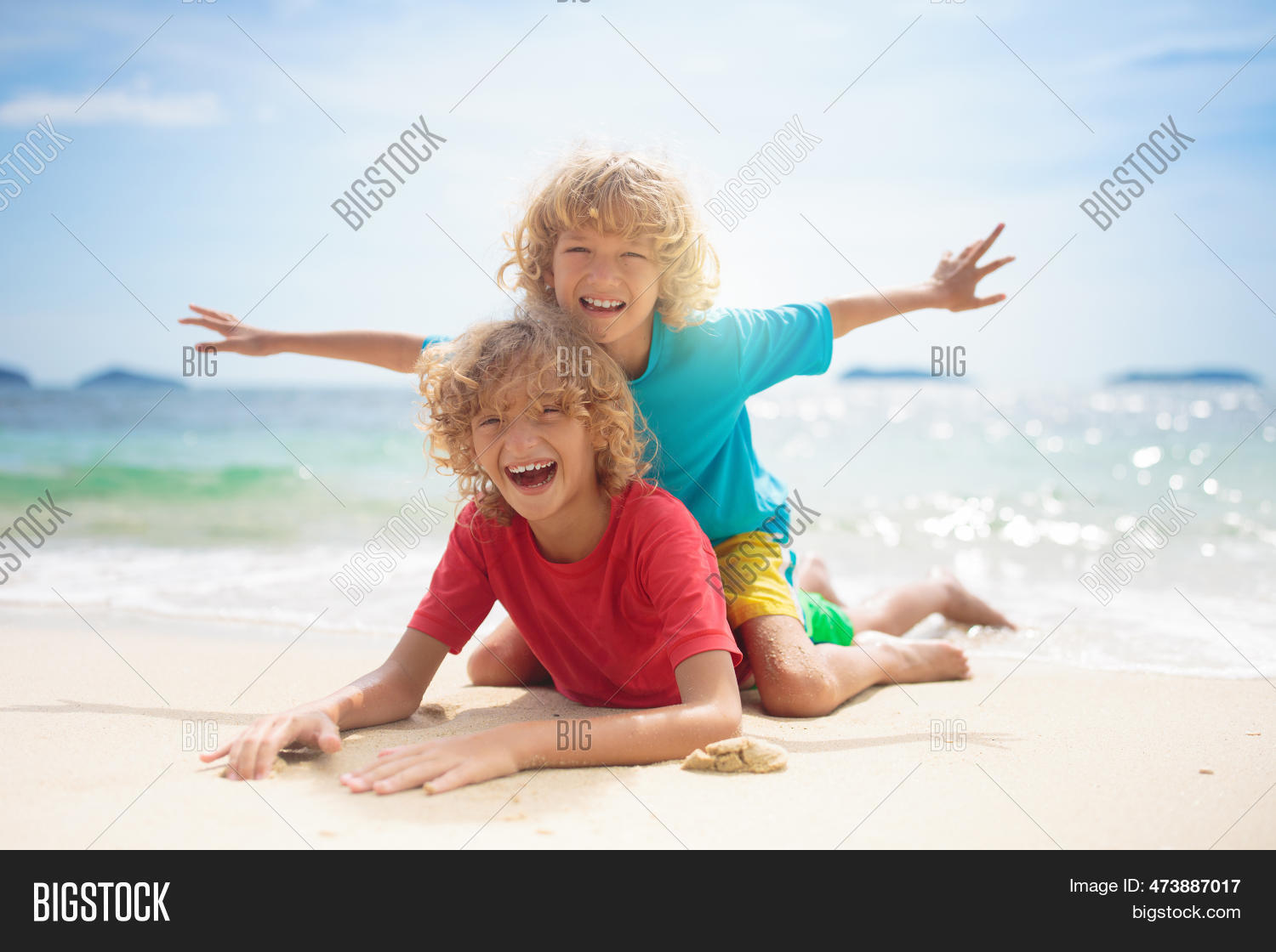 Kids On Tropical Beach Image & Photo (Free Trial) | Bigstock